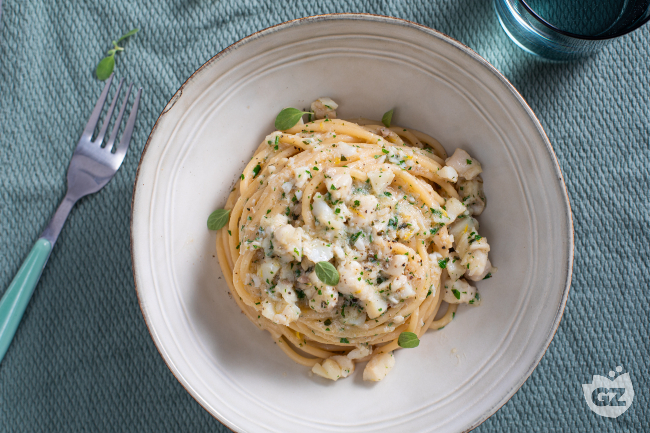 Pâtes au ragoût blanc de poisson - Recettes italiennes par GialloZafferano