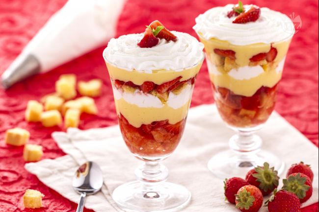 Trifle - Recettes italiennes par GialloZafferano
