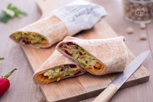 Wrap avec houmous épicé et légumes - Recettes italiennes par ...